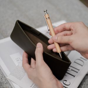 SNAP pen pocket